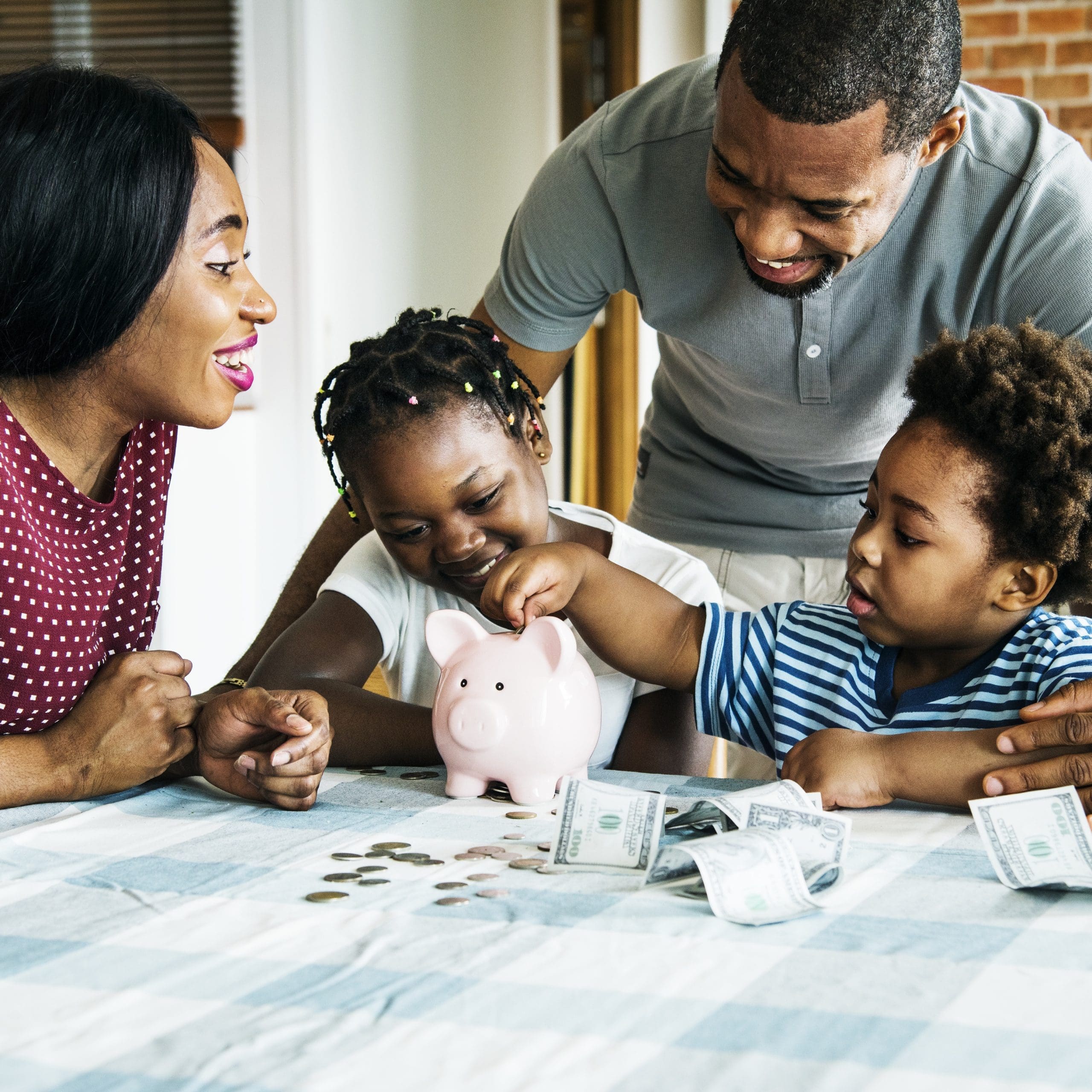 Employment and wage gains lifted household incomes in late 2018 - The ...
